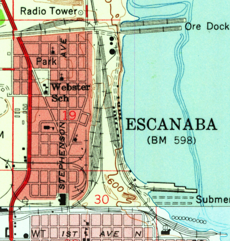 Towns and Nature: Escanaba, MI: C&NW Coal, Sand Towers and Turntable