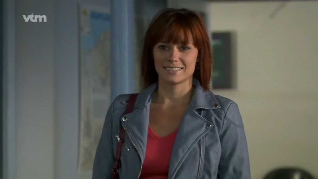 Kim Hertogs: Kim Hertogs (Aspe) : “Het witte pak van Kim Vanmaele is ...