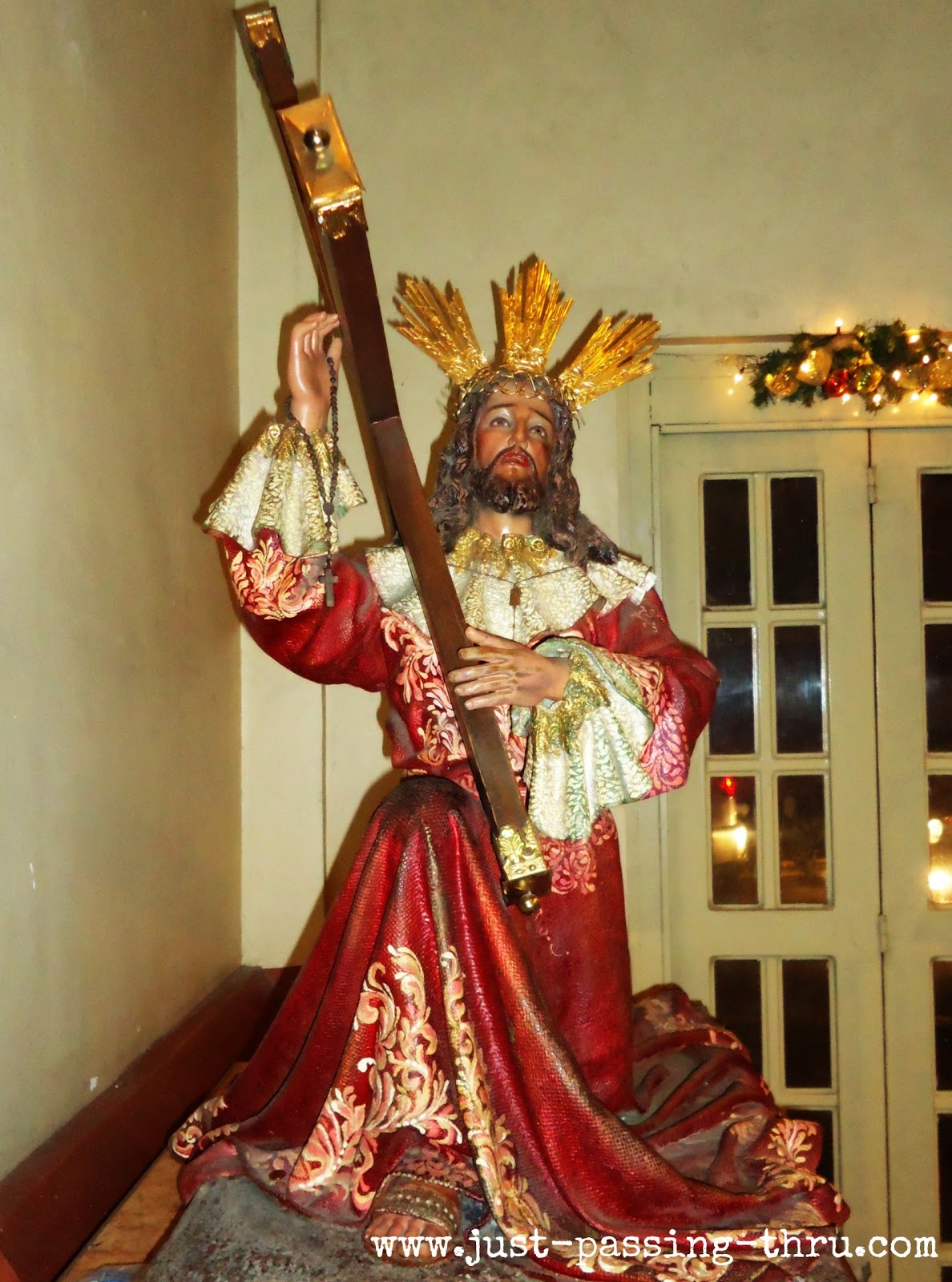 Just Passing Thru: Quiapo Fiesta - the AMBOS MUNDOS RESTAURANT ...