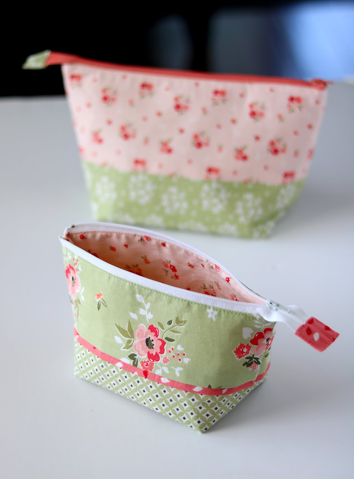 A Bright Corner: Fun New Zipper Pouches