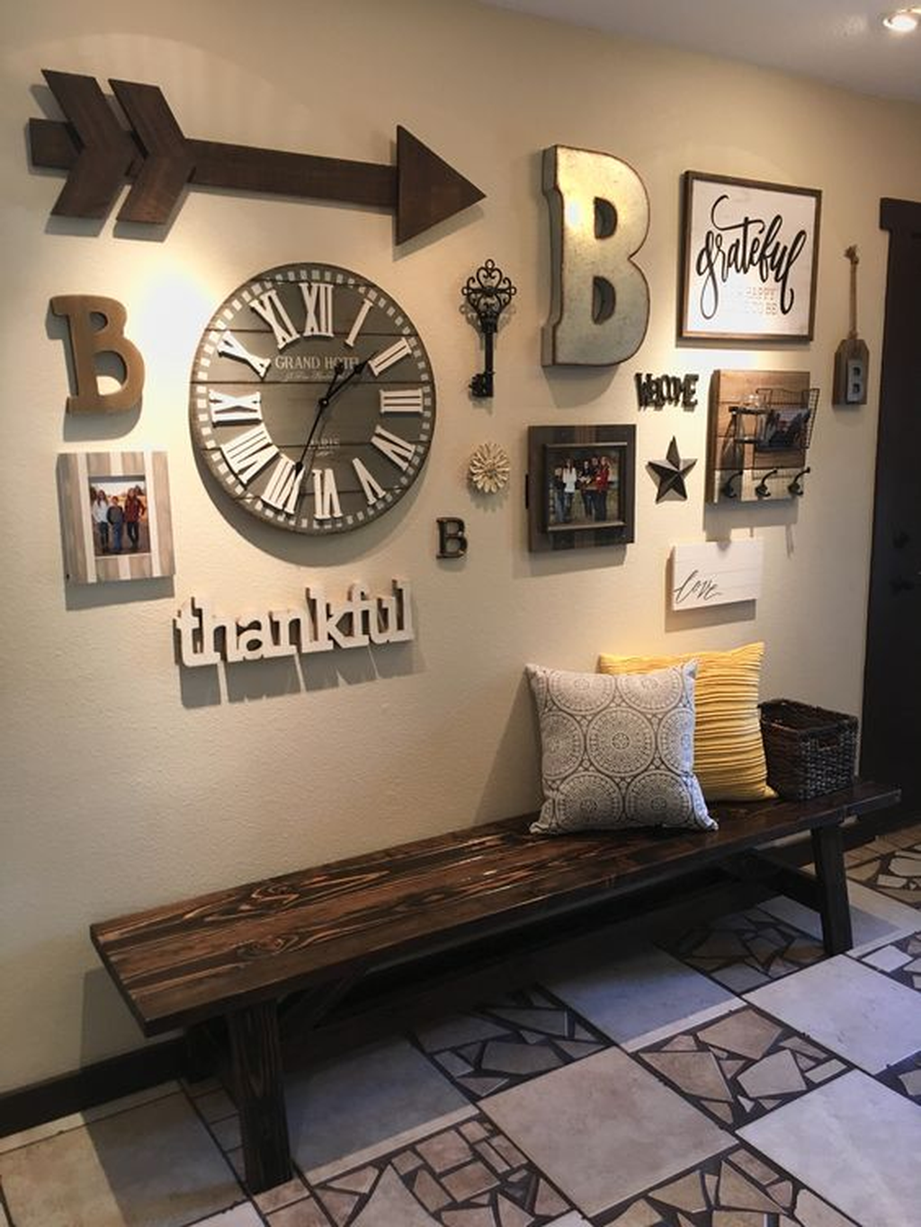 15+ Amazing Rustic Wall Decor Ideas - Natassa Decor