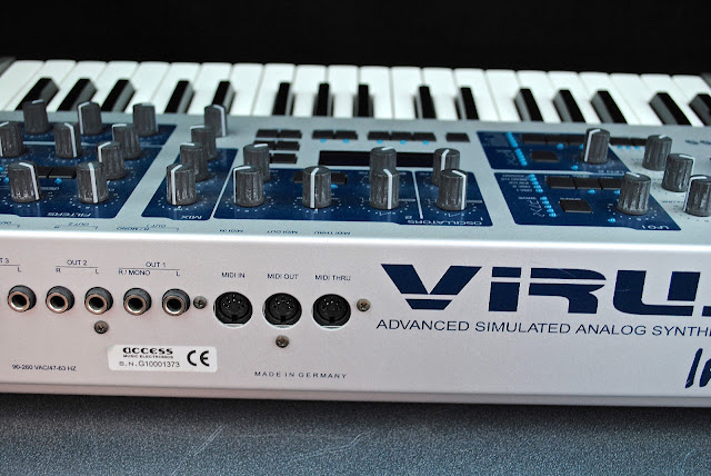 MATRIXSYNTH: Access Virus Indigo Keyboard Synth SN G10001373