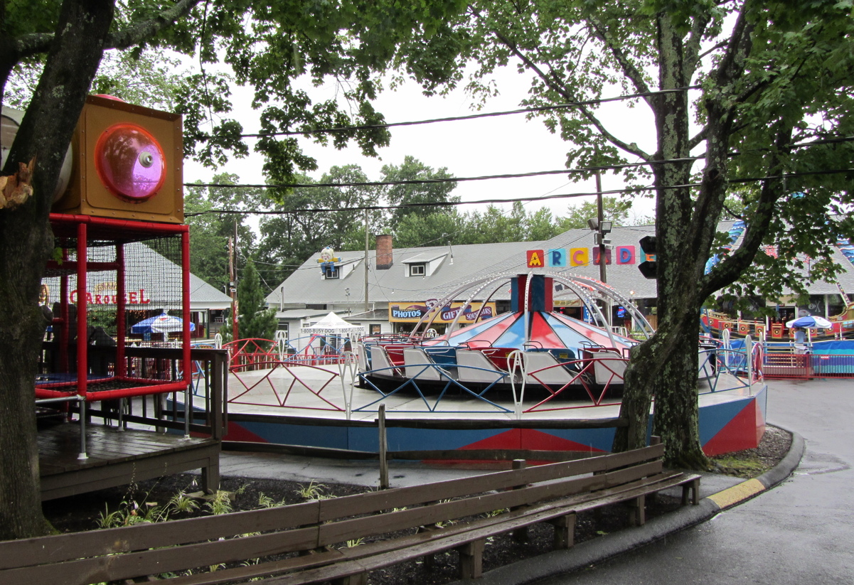 NewsPlusNotes: Road Trip! Quassy Amusement Park