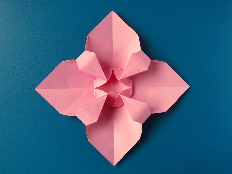 Origami poesie di carta: Fiore quadrato - Square Flower