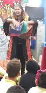 Biblioteca Ana Vizcarrondo de Túa: María Chuzema nos visita