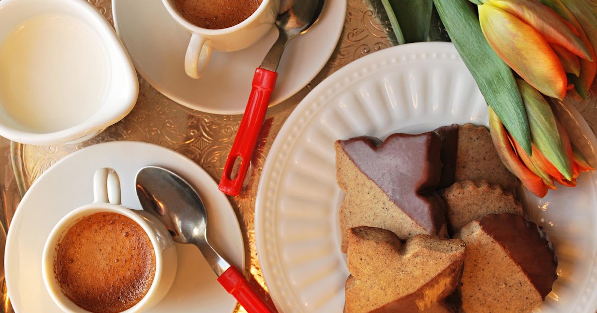 The Kitchen Boudoir: Chocolate-Dipped Espresso Bean Shortbread & a ...