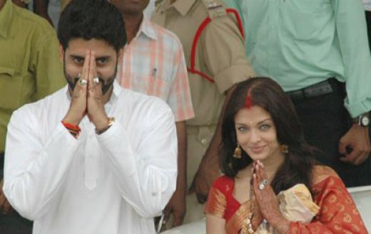 Red Carpet Wedding: Aishwarya Rai and Abhishek Bachchan - Red Carpet ...