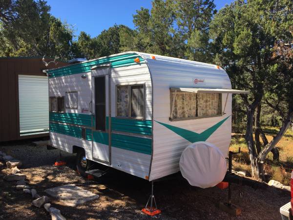 1976 Cardinal Vintage Camper Travel Trailer - RV & Camper
