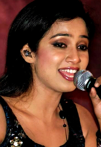 way2actress.in: Singer Shreya Ghoshal photo gallery