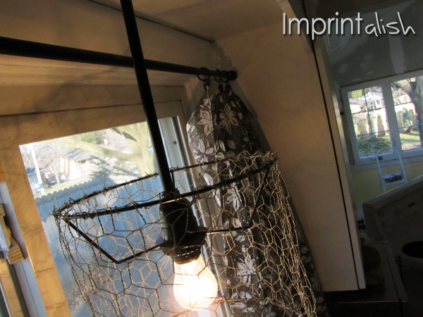 Imprintalish: DIY Chicken Wire Pendant Light
