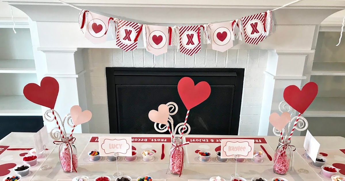 Homemaking Fun: Valentine's Day Cookie/Cupcake Decorating Party!