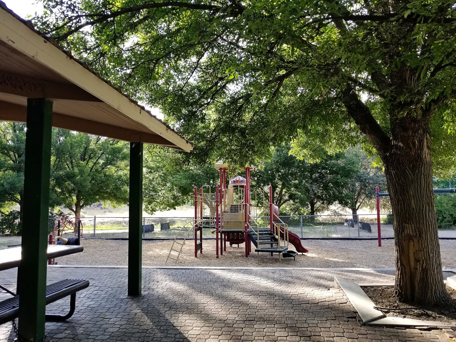 Loving Reno: Get your Play on and Take a Short and Scenic Hike at Huffaker Park