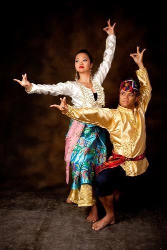 Sulu Nature: Pangalay ( Tausug Dance)