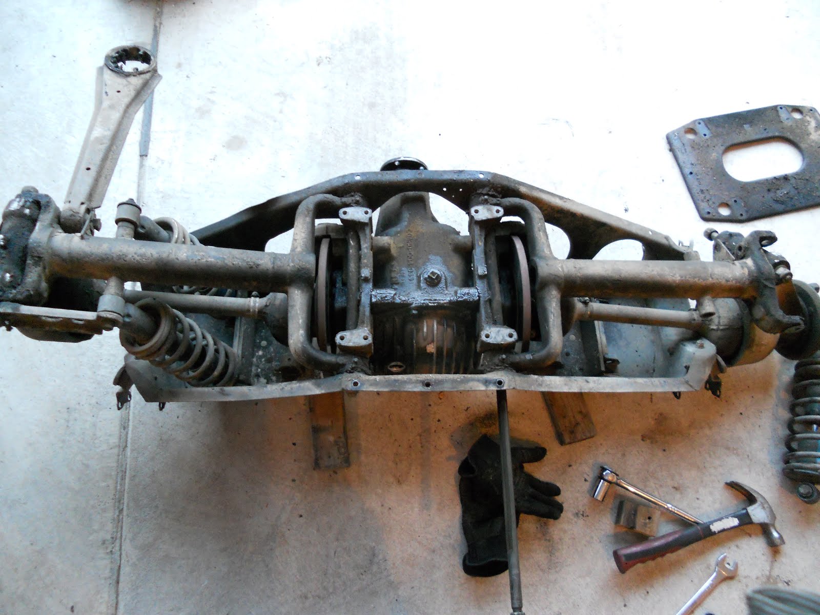 Jaguar XJS Restoration : XJS Rear end rebuild