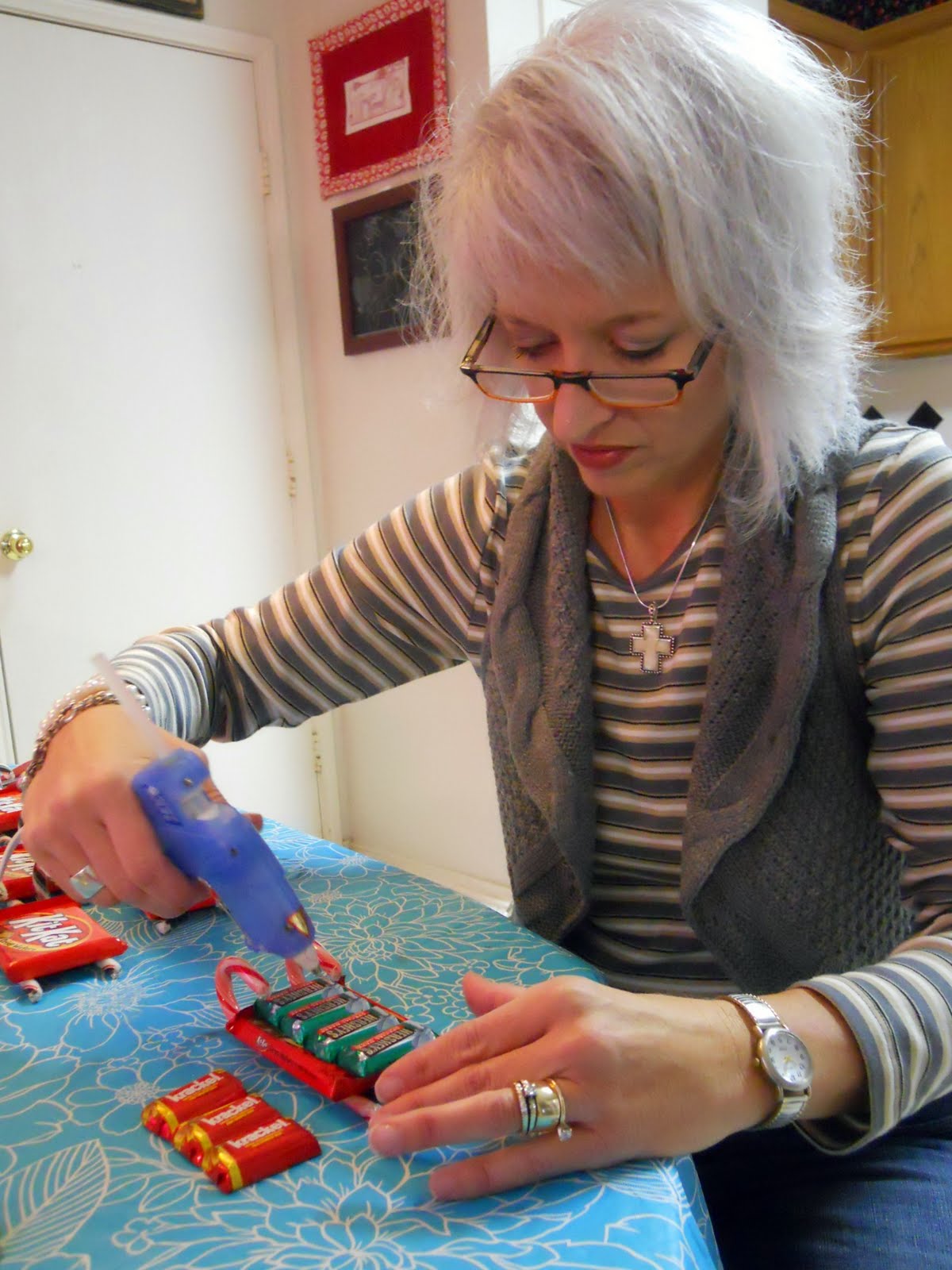 ellyn's place: candy sleighs