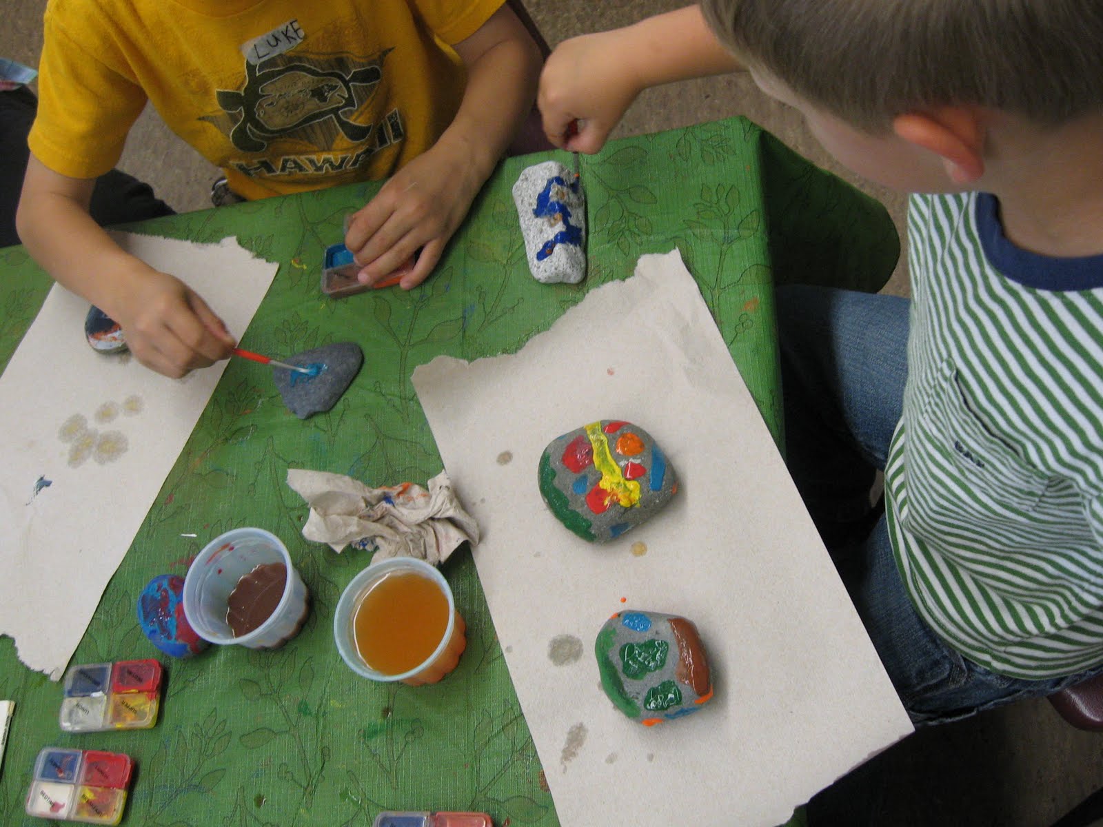 StrongStart: Stone Painting