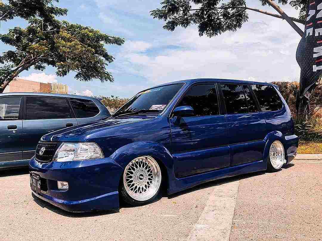 Foto Modifikasi Kijang Kapsul yang Elegan | Elegant modification Toyota ...