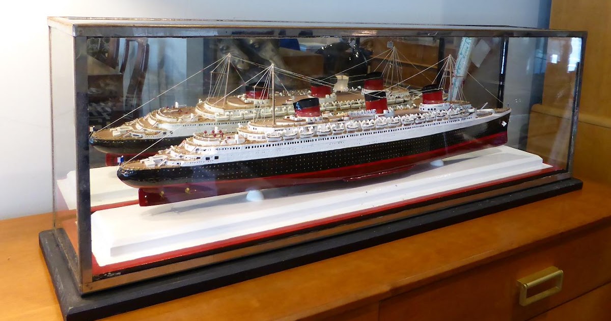 MICHAEL THOMAS : Normandie Ship Model