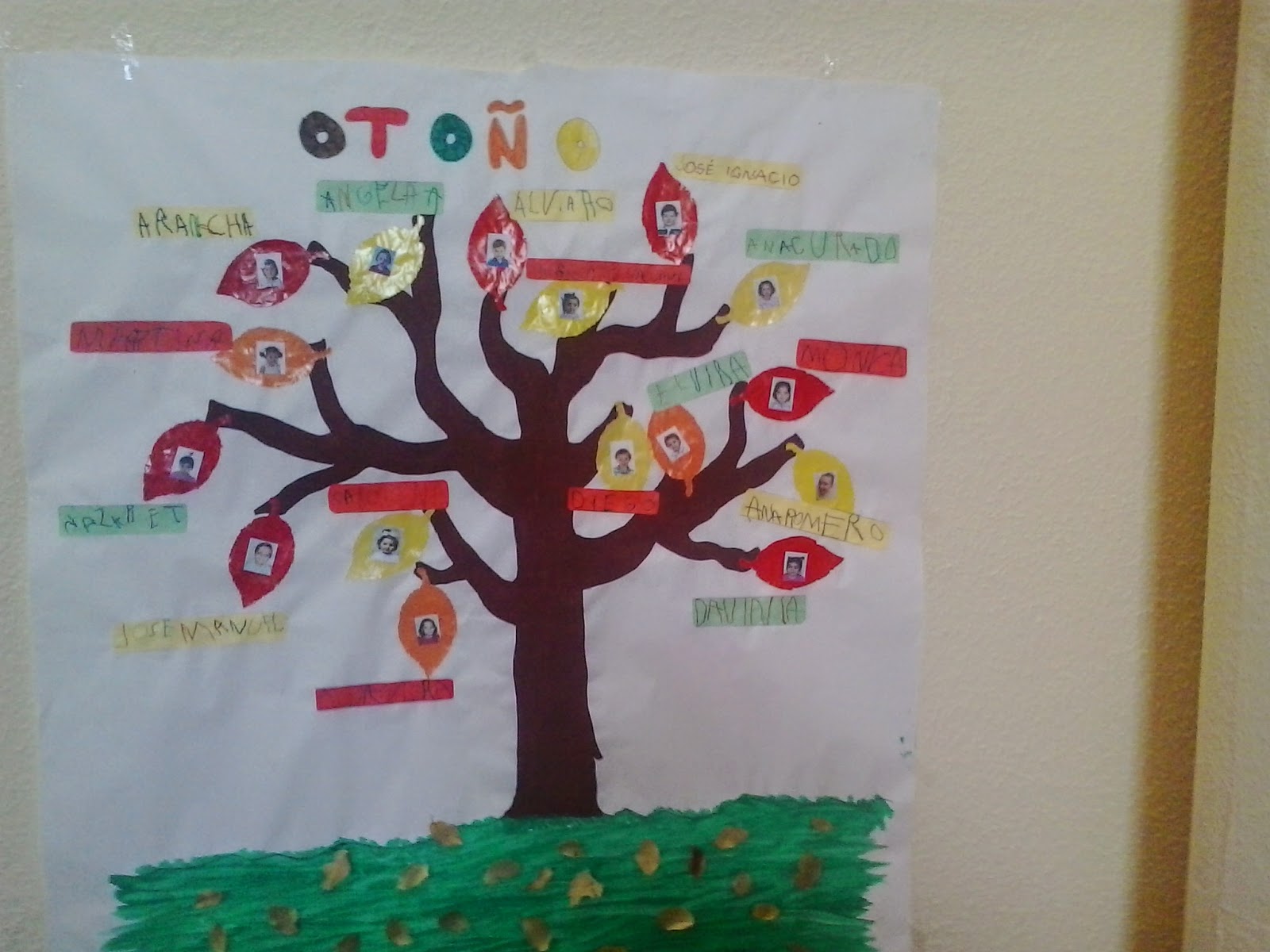 Infantil Segundo Centenario: Nuestro "árbol del otoño".