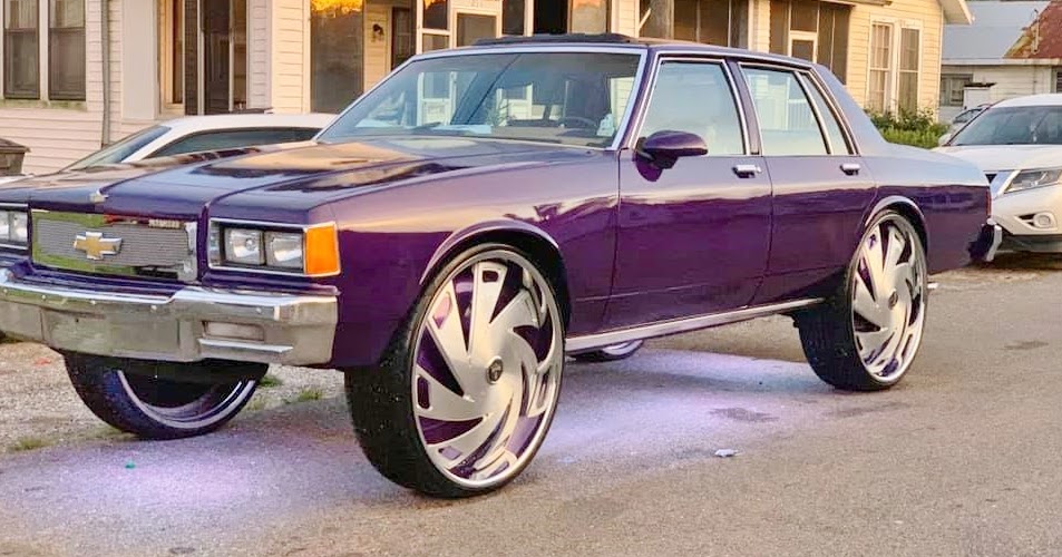 Box Chevy On 30 Inch Rims