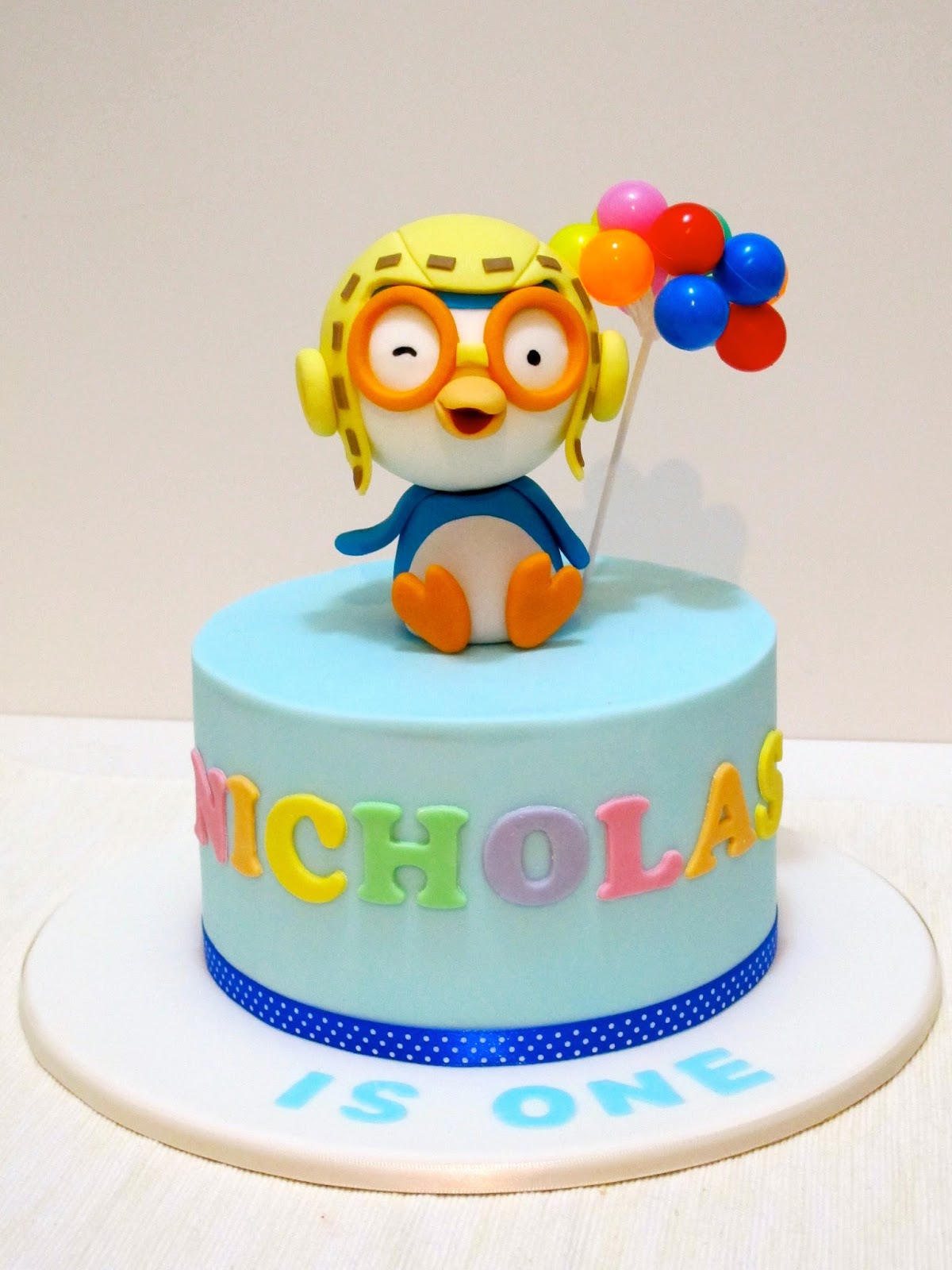MyCupKates - Cakes, Cupcakes & Cookies: Pororo Cake & Cupcakes