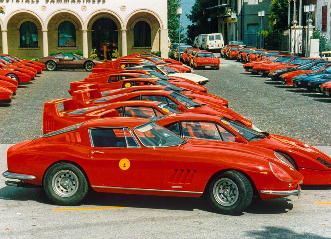 A Gallery of 25 Amazing Vintage Photos of Ferraris in the 1970s ...