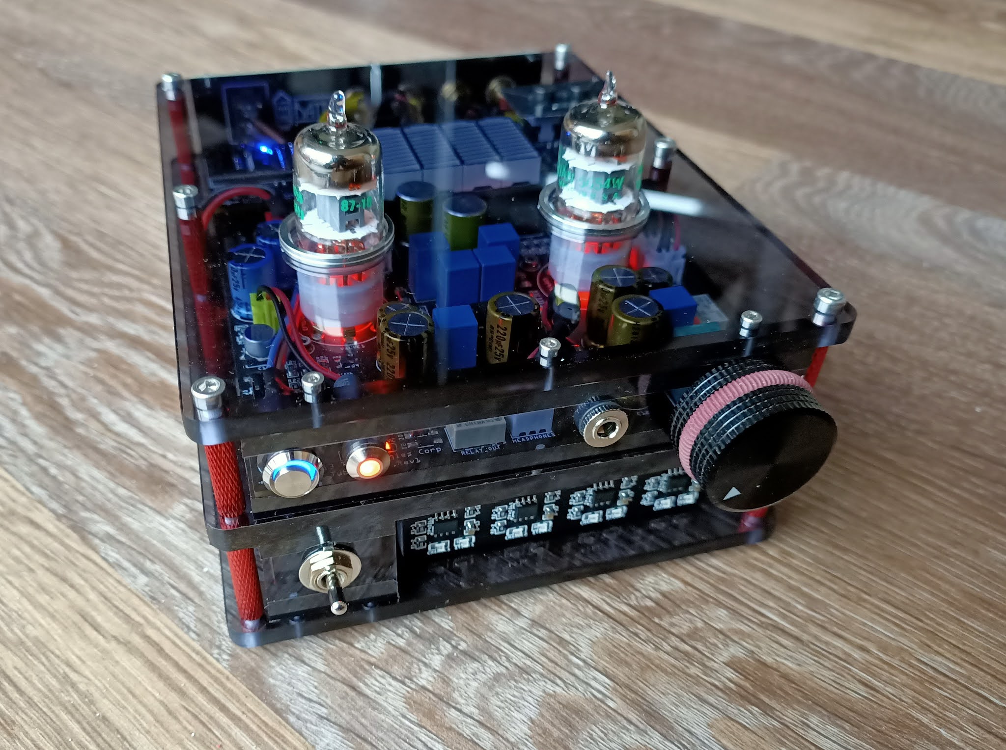 Making a Battery Operated EF95/6AK5 Hybrid Tube Amplifier