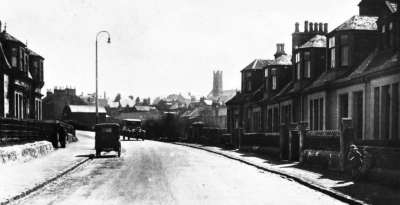 Tour Scotland: Old Photograph King's Road Beith Scotland