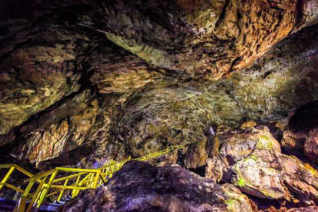 Octavian Serban: In and out to Ialomicioara Cave...