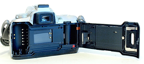 Nikon U2 (N75, F75) 35mm AF SLR Film Camera Review - ImagingPixel