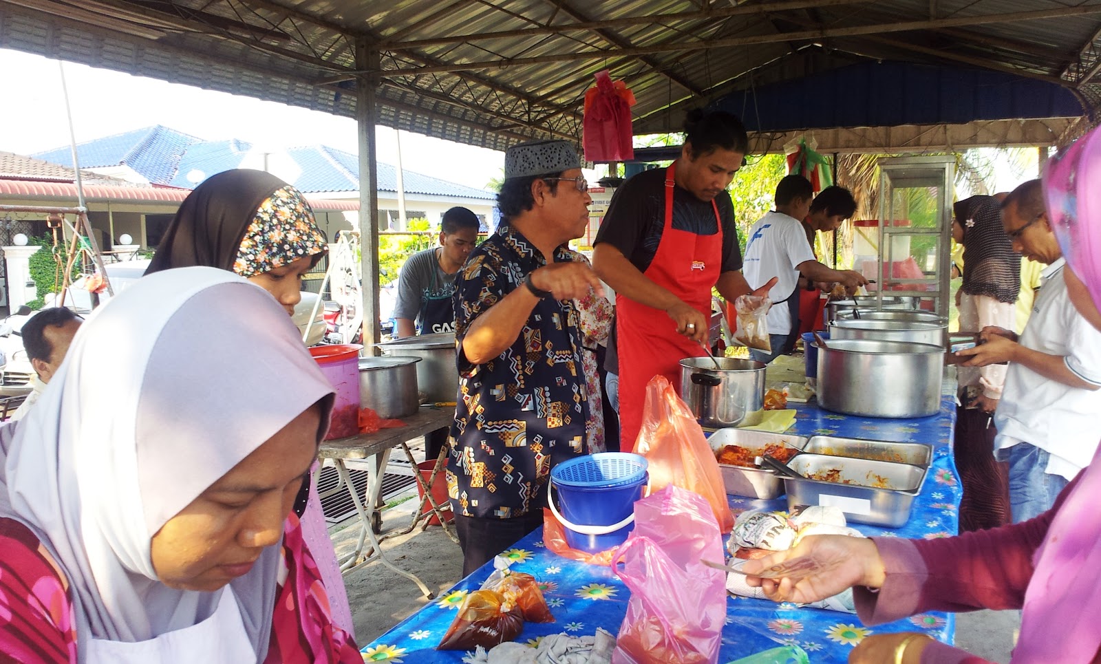 OMAR M. HASHIM (OMARA): Datuk L. Ramlie Sibuk Dengan Perniagaannya