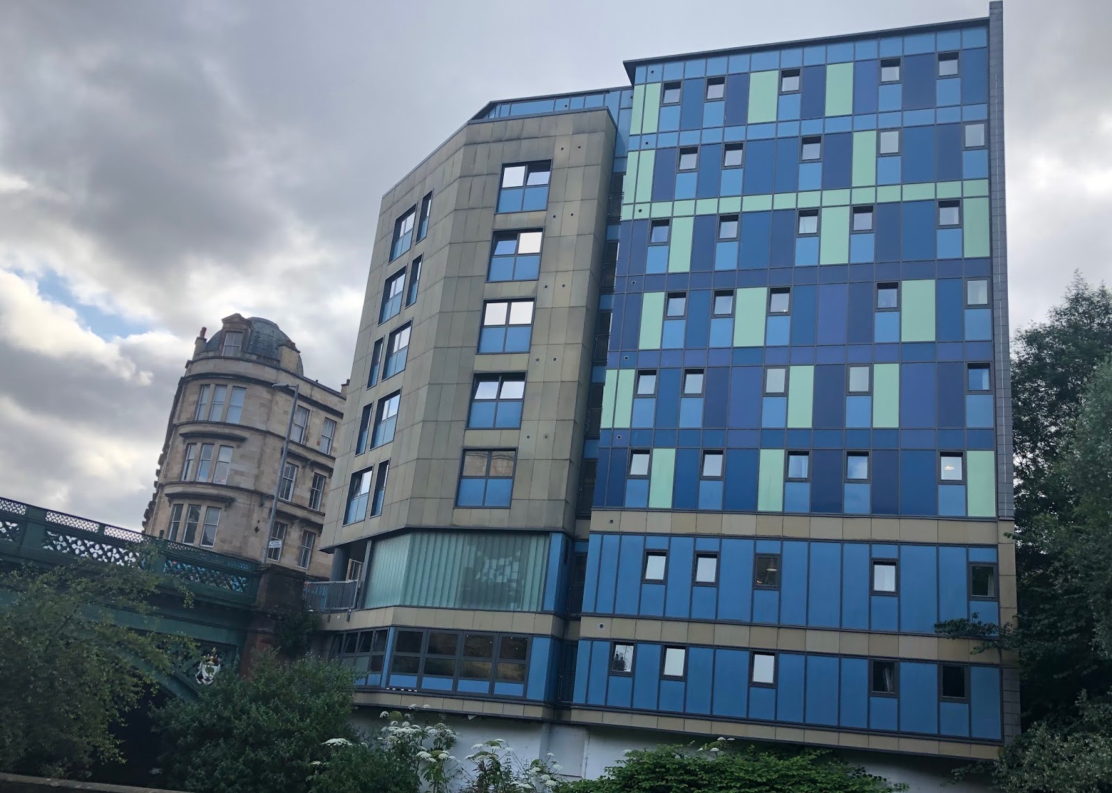 One is a wanderer: timeless tea rooms