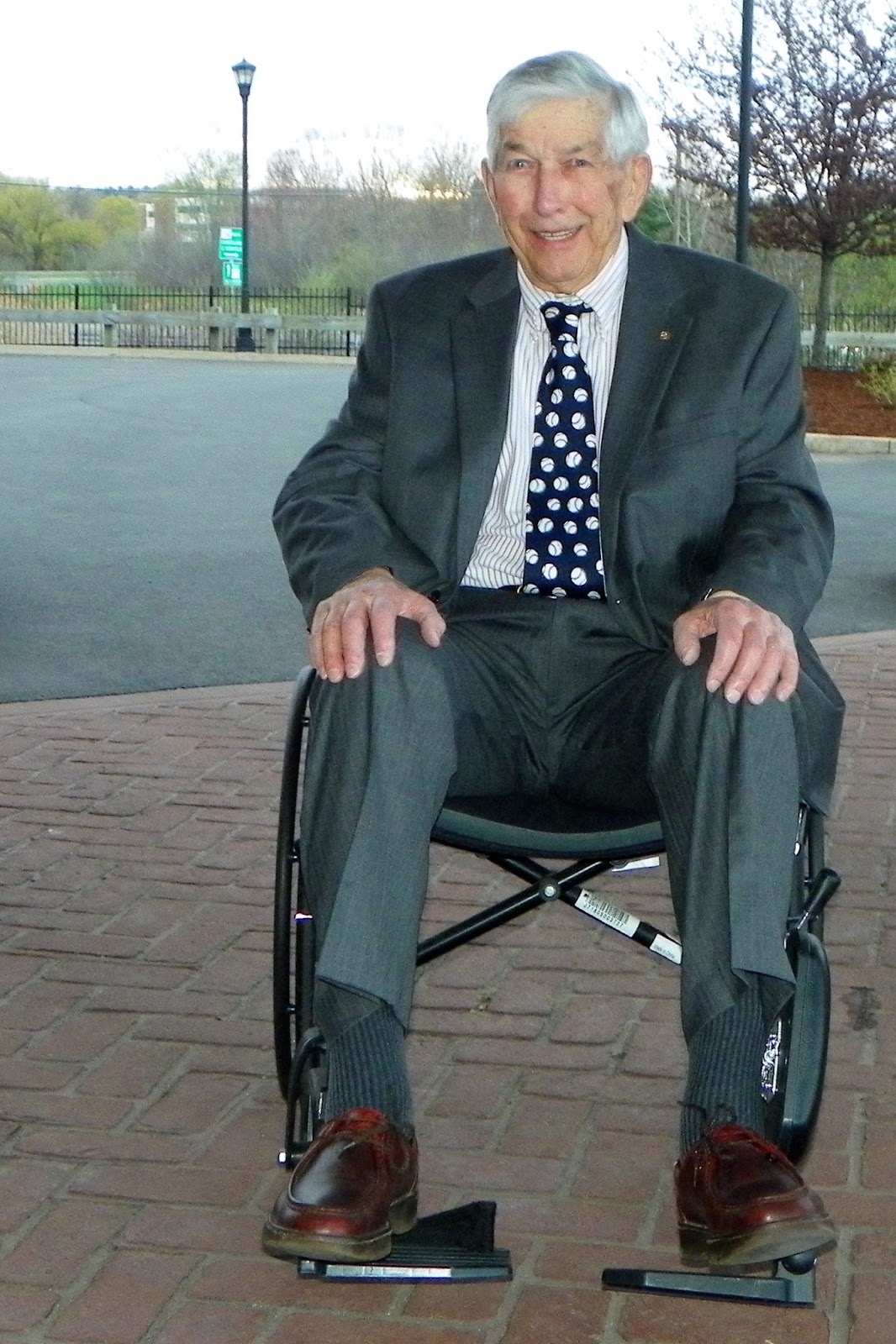 Only in The Republic of Amherst: Another Icon Gone