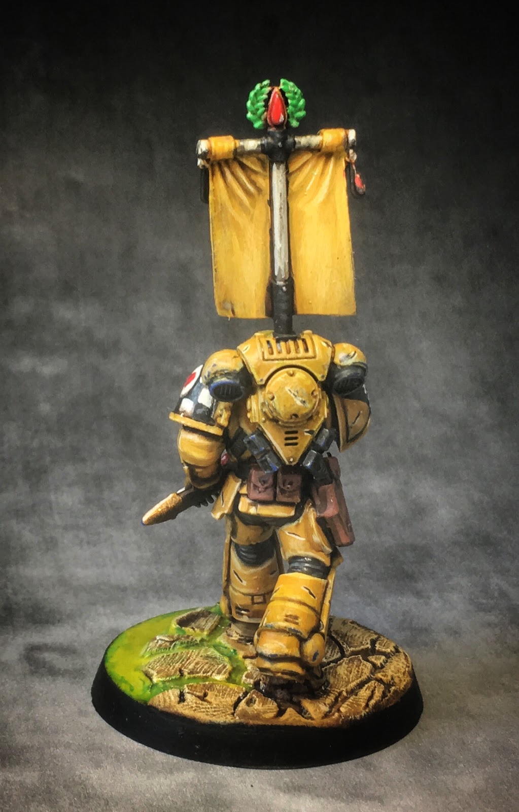 Hetairoi Wargames: Lamenter Lieutenant and Apothecary [WH40k]