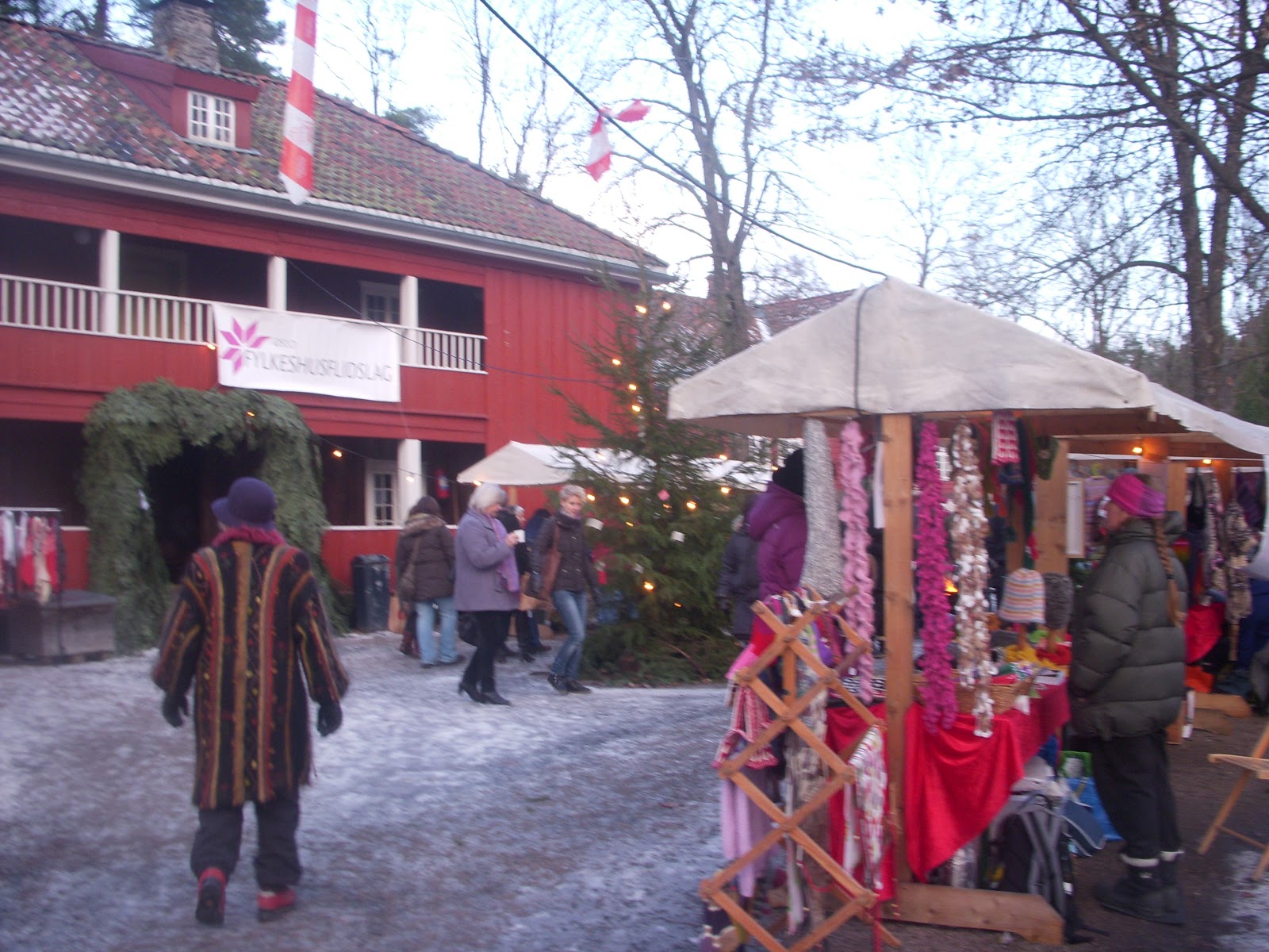 Crafting across Continents: Christmas Market at Norwegian Folk Museum 2011