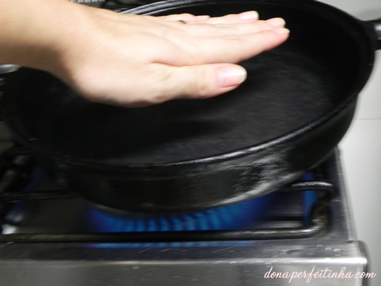 Panela muito quente para uma carne suculenta - Talita C.