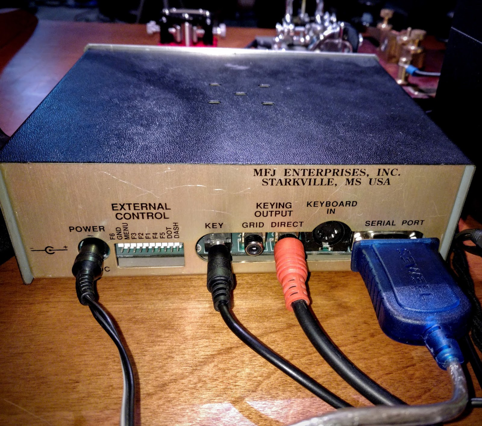 Ham Radio - QRP: Quirky Keyer - The MFJ-493
