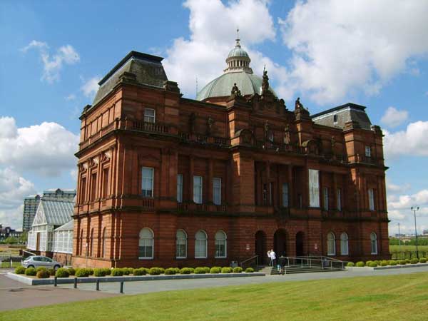 Spend Like A King: The People’s Palace in Glasgow, Scotland