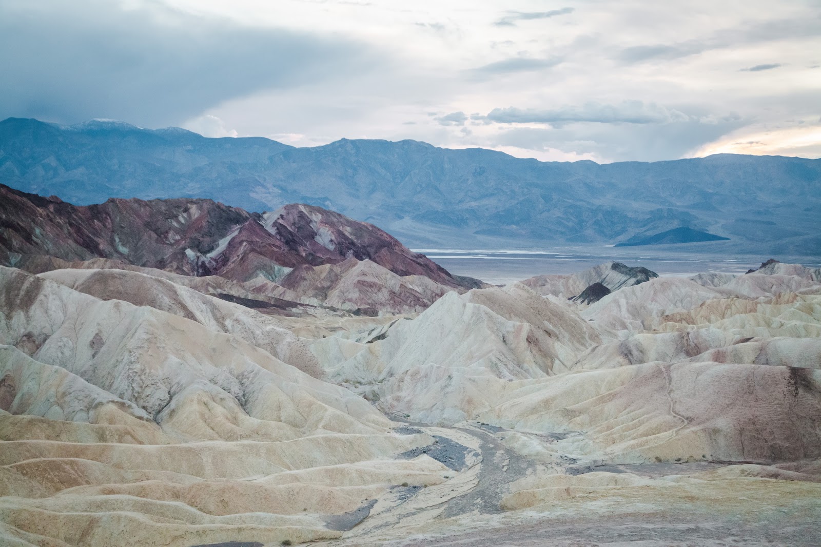 Death Valley - The Hottest Place on Earth. But Is It Really Dead ...
