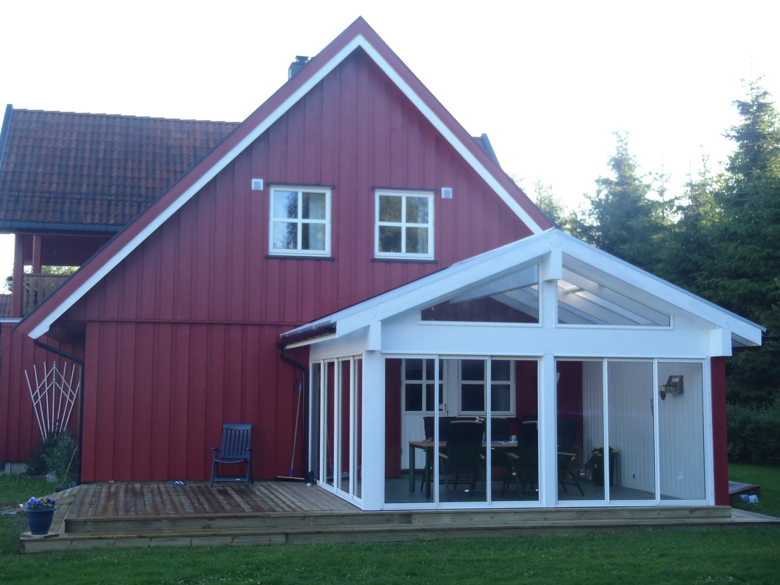 Lyse Rom: Hagestue, bilder fra kunde