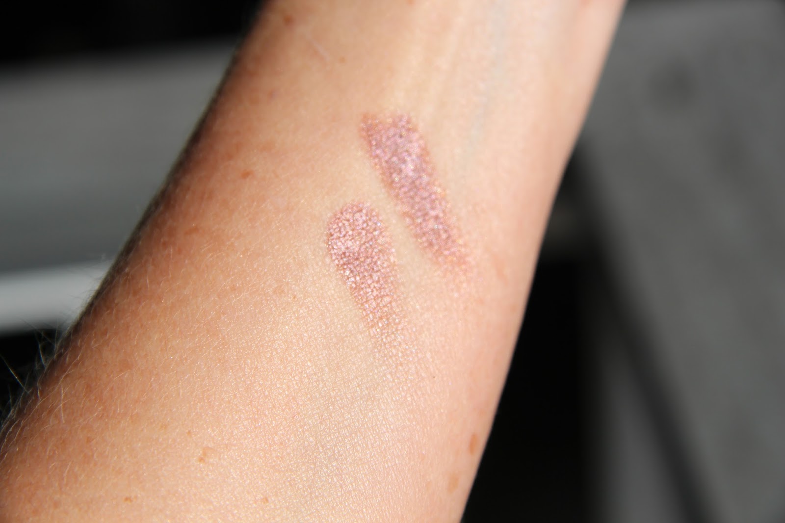 meganscribbles: Chantecaille Starfish Mermaid Eye Color Review and Swatches