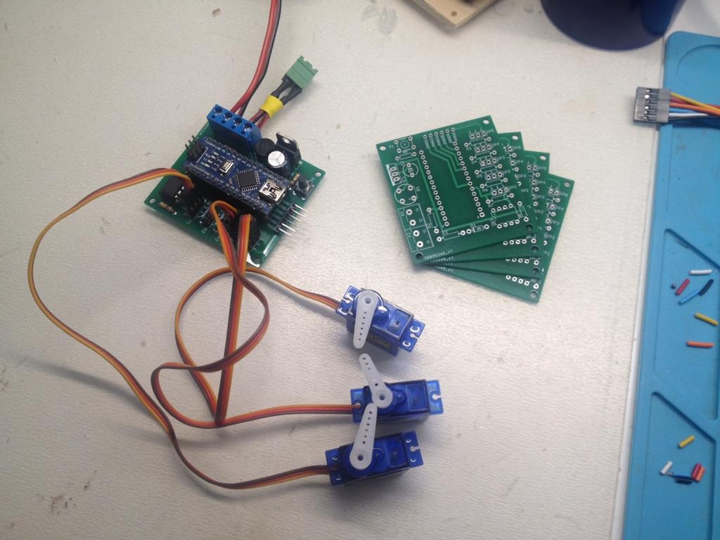 Il Plastico Modulare: Decoder DCC e analogico per Servo con Arduino Nano