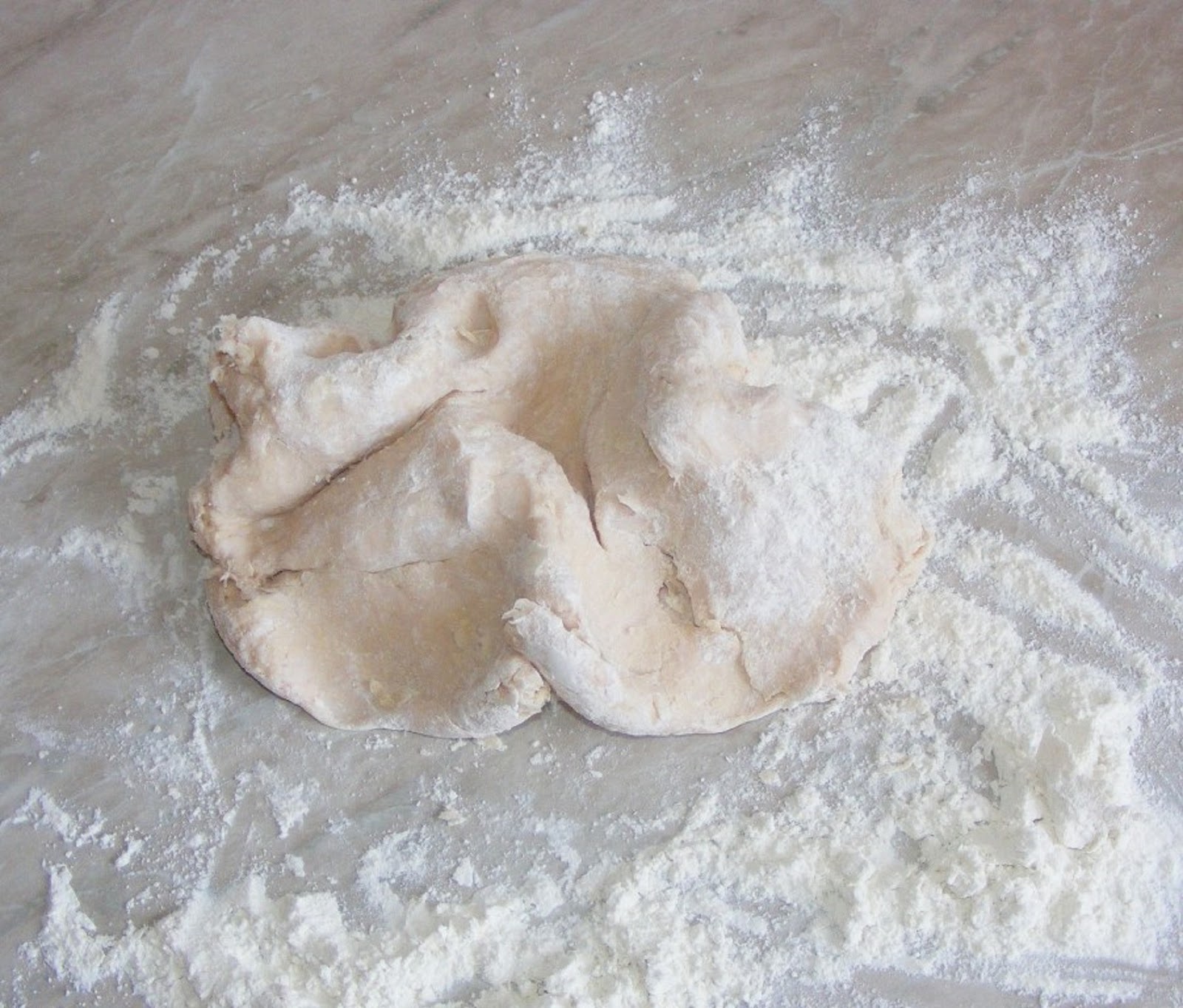 Cornulete fragede cu osanza | Preparatedevis.ro