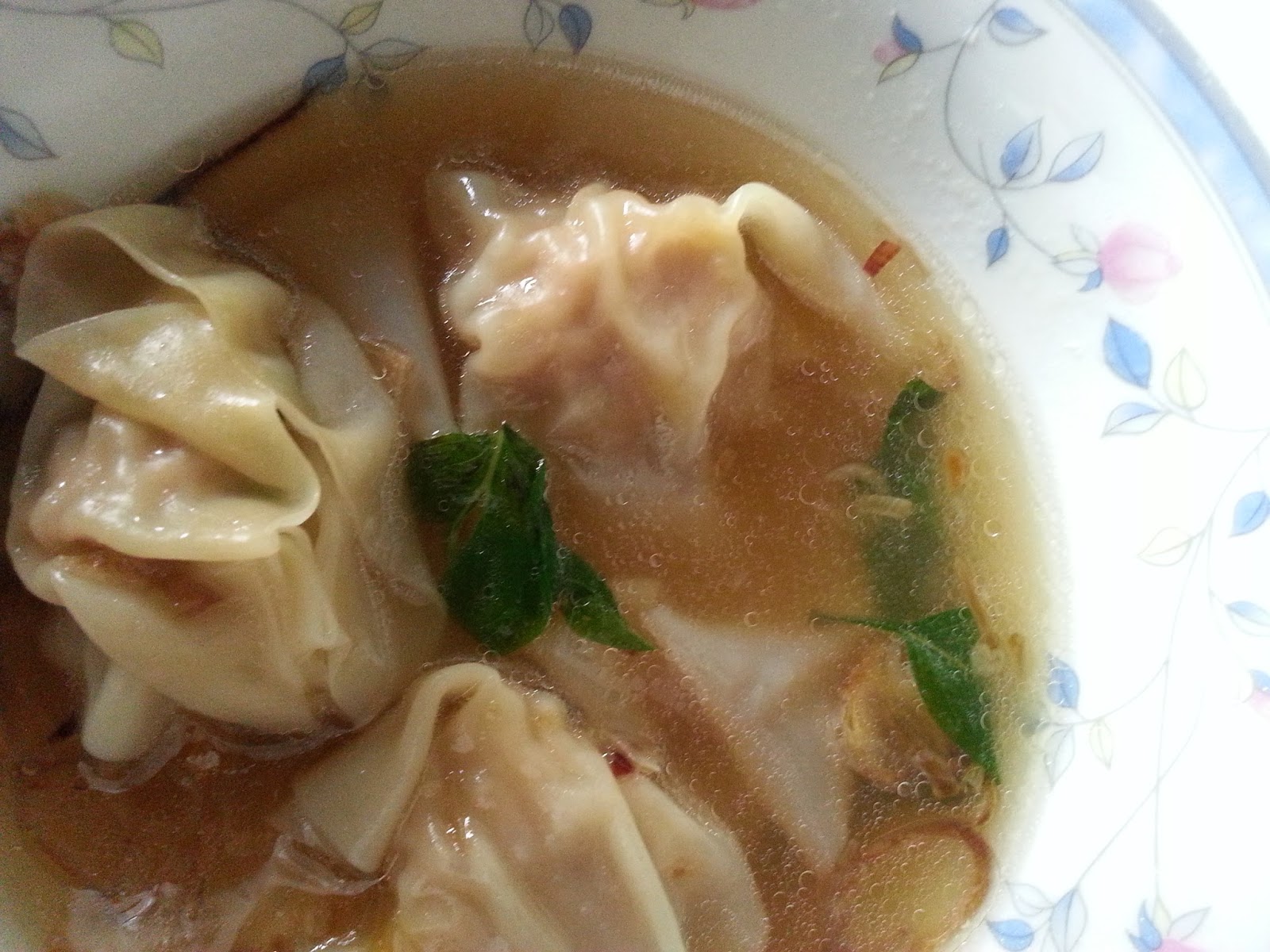 Easy Peasy Cooking: Basil Chicken Wantan Soup