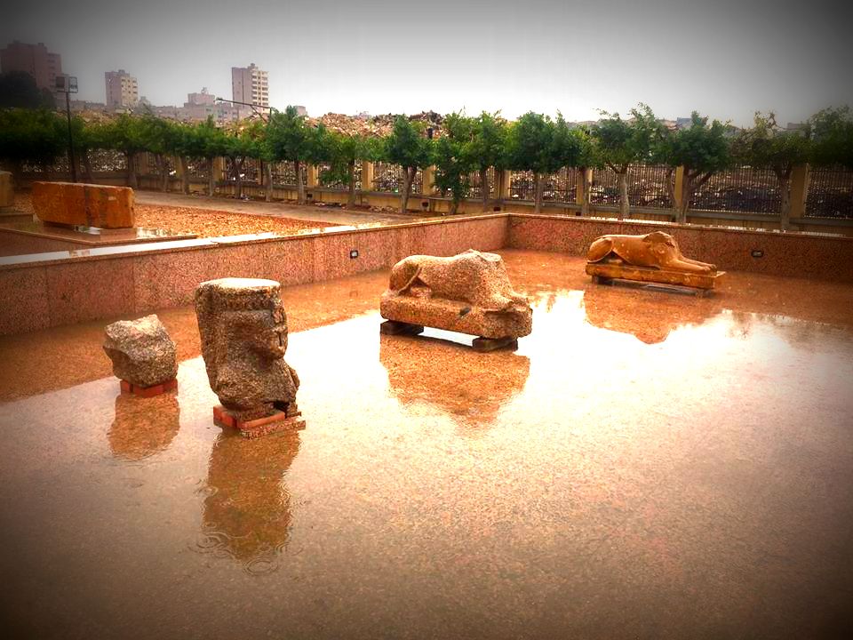 ANTINOUS AND THE STARS: ANTINOUS SAILS THE SOLAR BOAT BY NIGHT THANKS ...