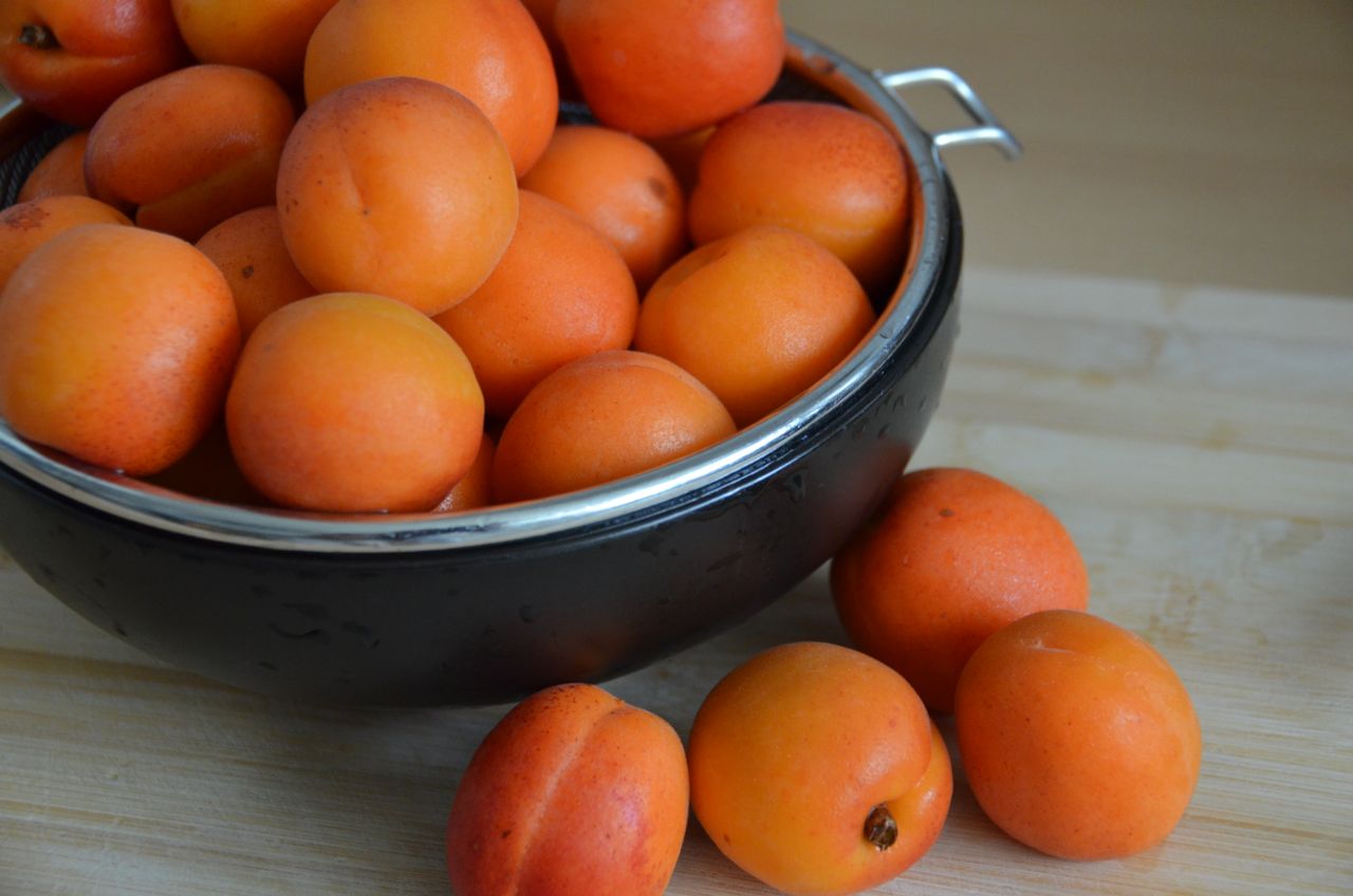 PIZZA FOR BREAKFAST: AUSTRIAN 'OBSTFLECK' - APRICOT TRAY BAKE