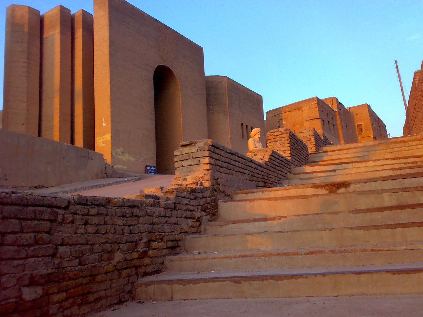 kurdistanart: Historical : The Citadel of Arbil
