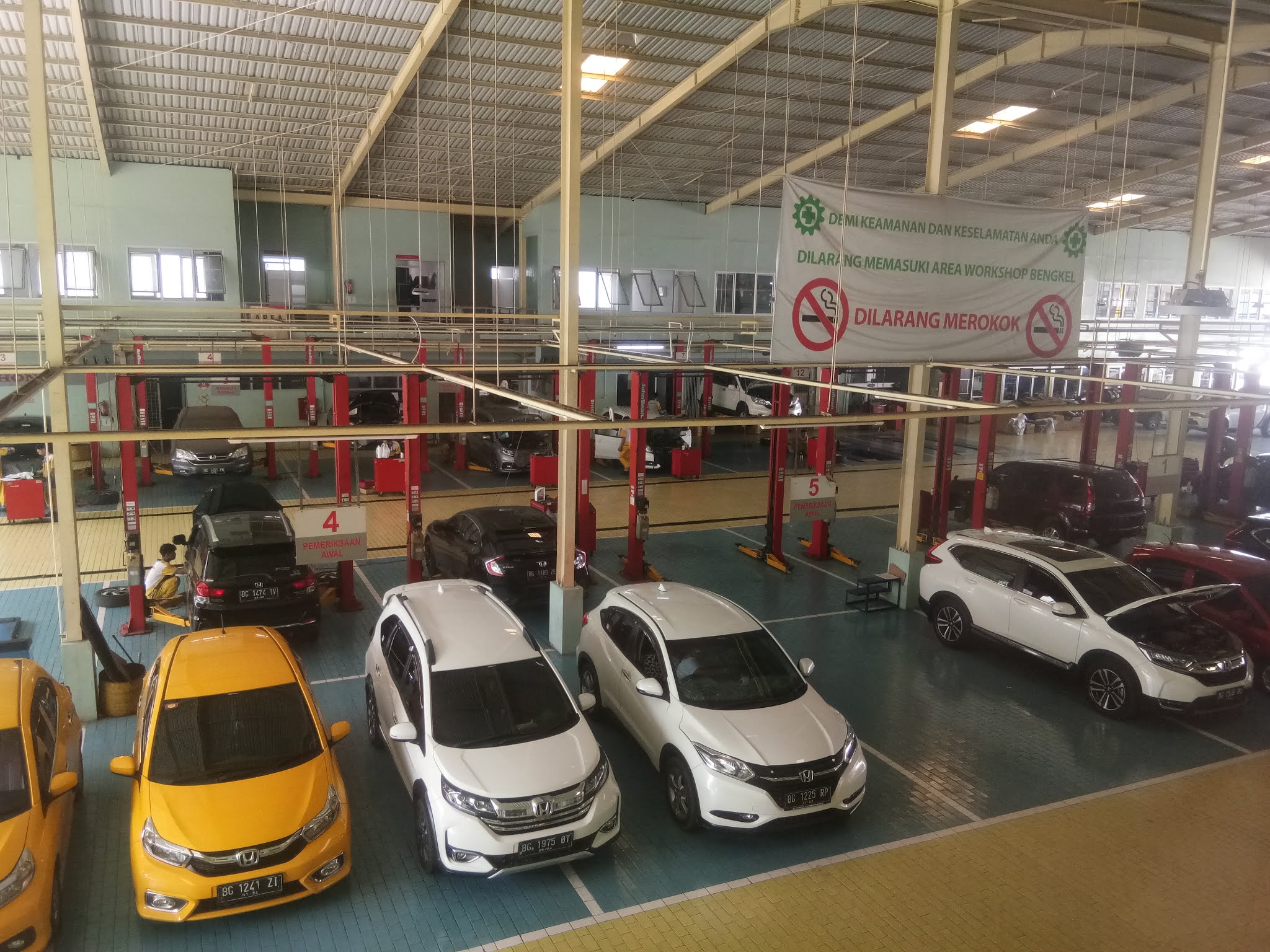 Service mobil di Honda Maju Motor Tanjung Api Api - Info, wisata ...
