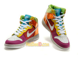 Rainbow Nike Dunks | Rainbow Nikes: January 2012