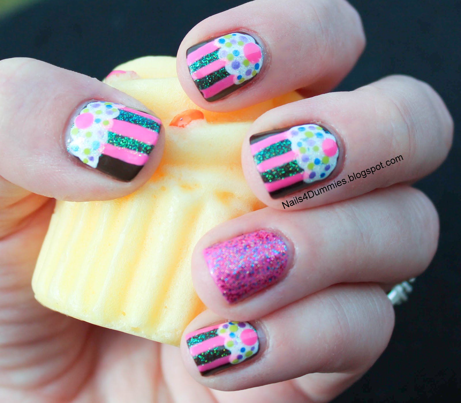 Nails 4 Dummies!: CUPCAKES!!!!